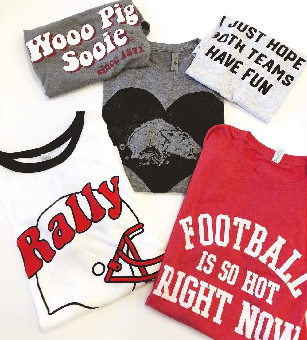 Take Home A "W" on Game Day With These Hog-Lovin' Shops - Towny
